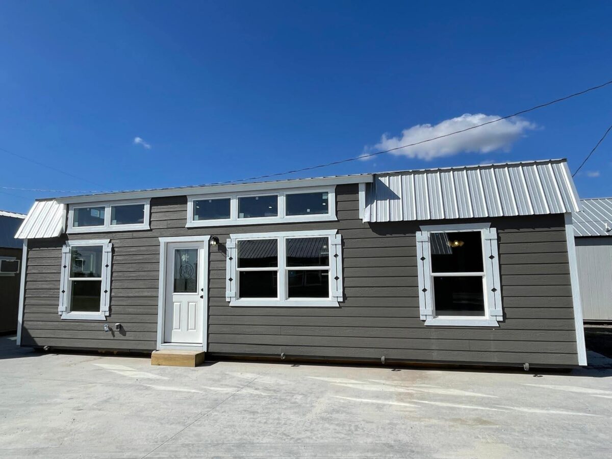 Starla Stock - Wolf Valley Buildings
